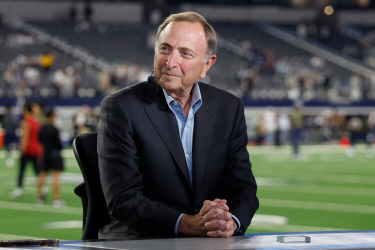 NHL commissioner Gary Bettman has concerns over rinks | News, Sports, Jobs - Altoona Mirror